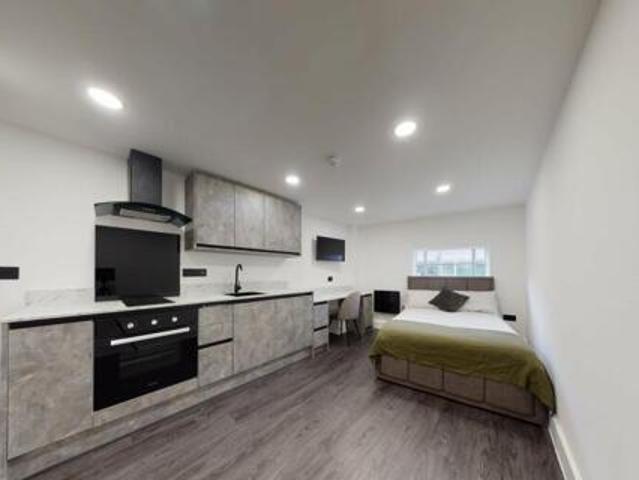 Studio Flat For Rent In City Centre