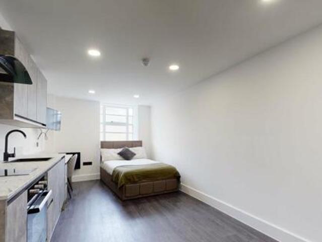 Studio Flat For Rent In City Centre