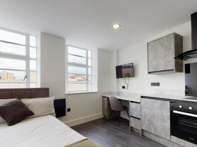 Studio Flat For Rent In City Centre