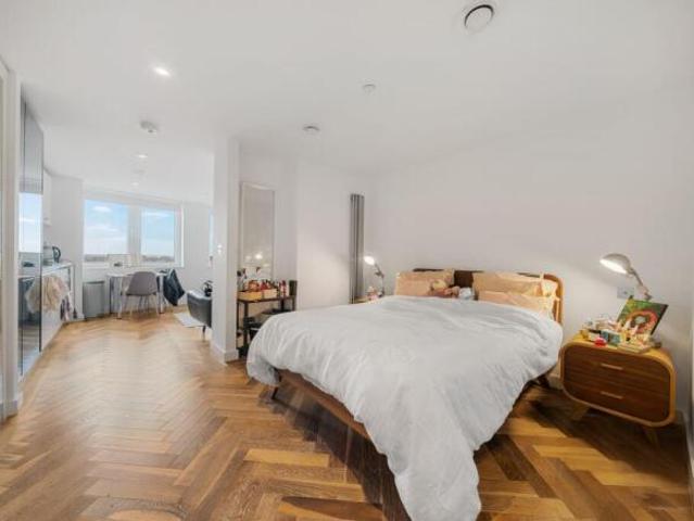 Studio flat for rent in City Road, Eagle Point City Road, EC1V