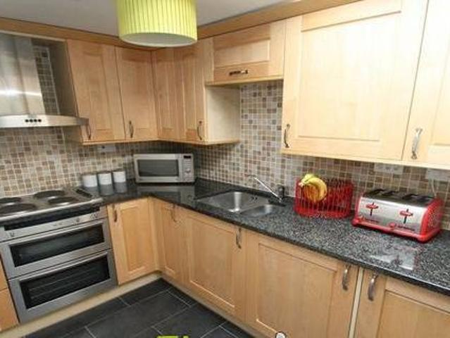 Studio flat for rent in Convent Court SL4