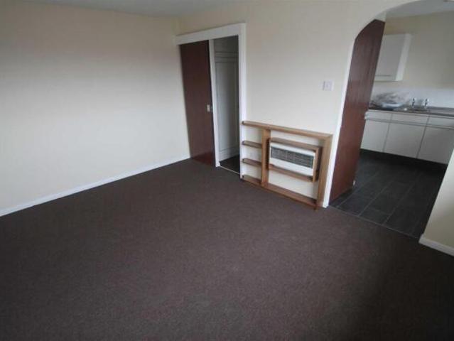 Studio flat for rent in Coniston, Western Approaches, Southend On Sea, SS2