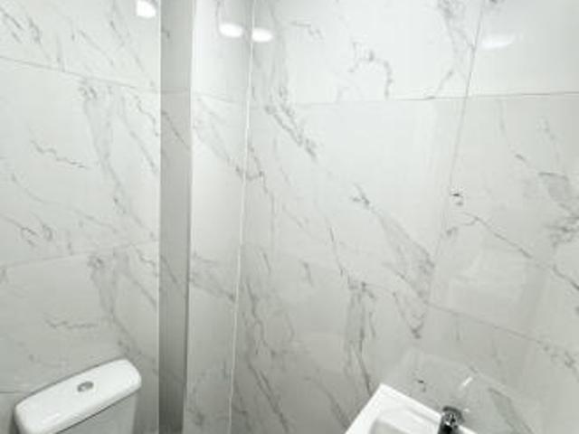 Studio flat for rent in Colney Hatch Lane, N10