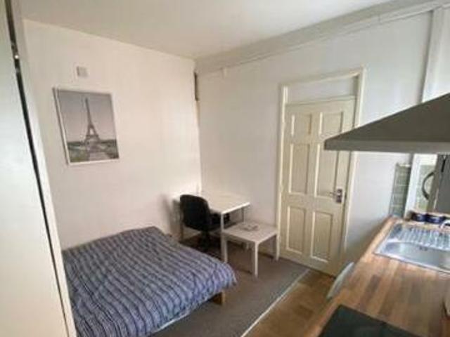Studio Flat For Rent In Coventry