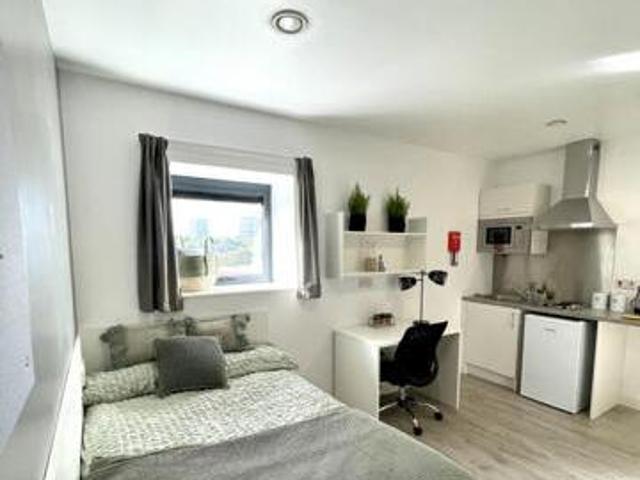 Studio Flat For Rent In Cox Street, City Centre