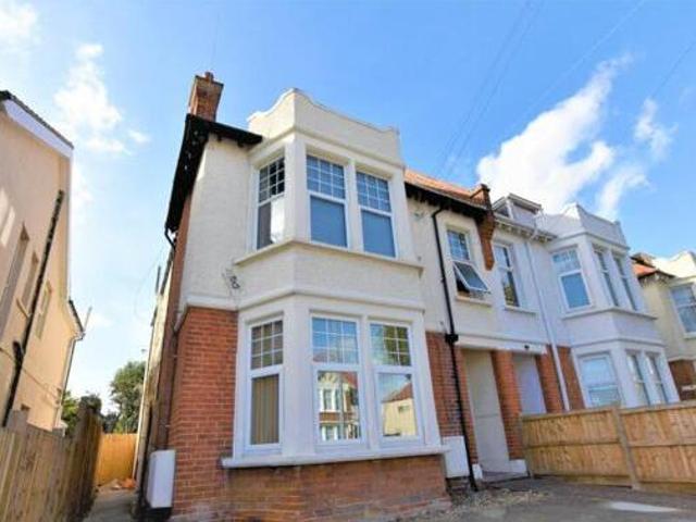 Studio Flat For Rent In Clacton on sea