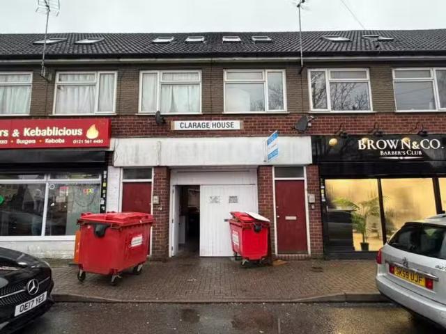 Studio flat for rent in Clarage House, Long Lane, Halesowen, W.