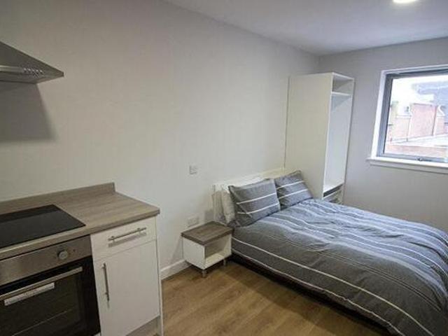Studio Flat For Rent In Clare Court, 2 Clare Street