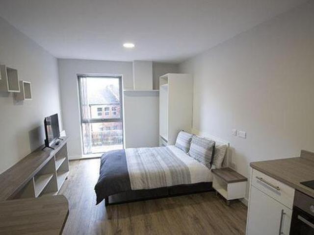 Studio Flat For Rent In Clare Court, 2 Clare Street