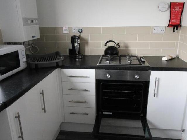 Studio flat for rent in Clare Road, Cardiff, CF11