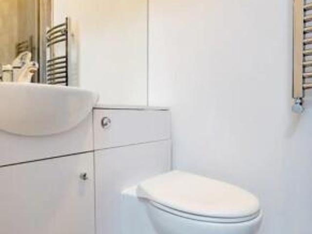 Studio flat for rent in Clarendon Road, Birmingham, B16