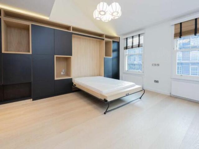 Studio flat for rent in Clerkenwell Road, Clerkenwell, EC1R