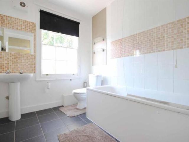 Studio flat for rent in Crowndale Road, NW1