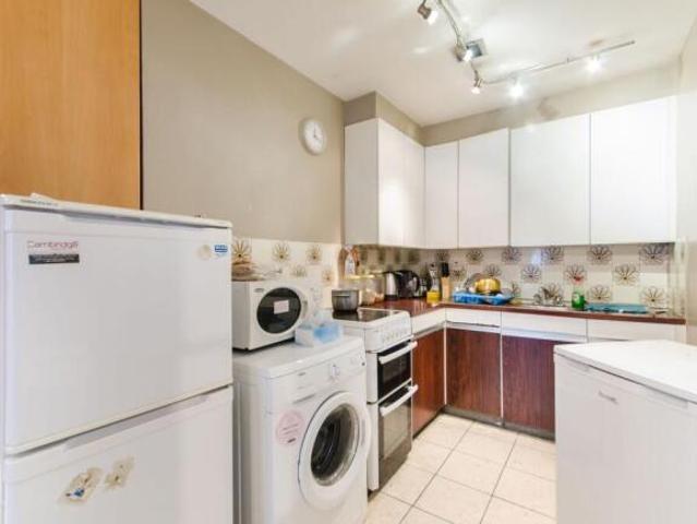Studio flat for rent in Cromwell Road, Kensington, London, SW5