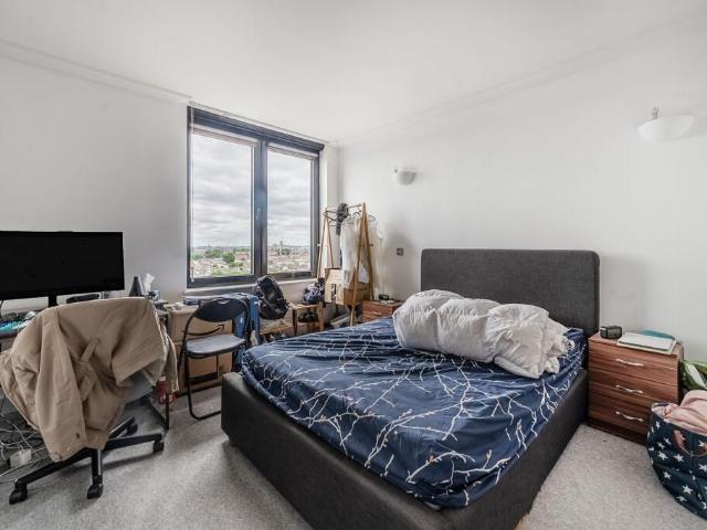 Studio flat for rent in Cromwell Road, South Kensington, London, SW7