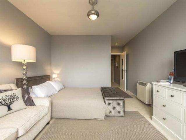 Studio flat for rent in Cromwell Road, South Kensington, SW7
