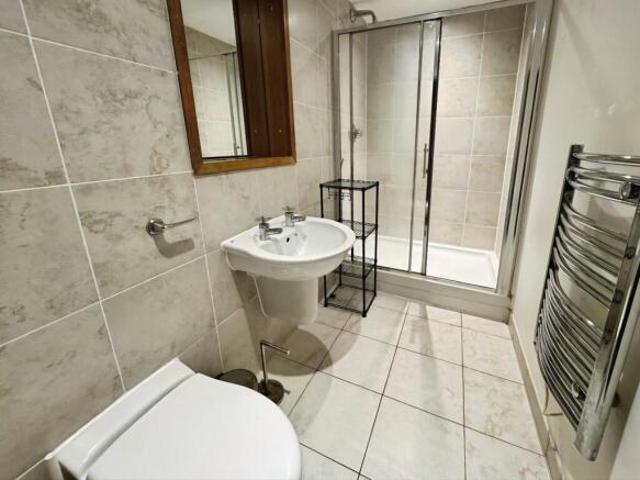 Studio flat for rent in Cross Green Lane, Leeds, West Yorkshire, LS9