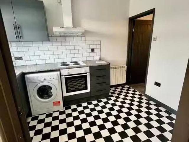 Studio flat for rent in Cross Street, Rugby, CV21