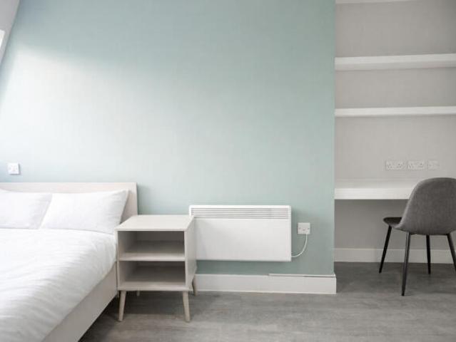Studio flat for rent in Creswicke House, Small Street, BS1