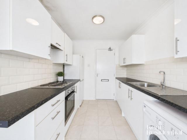 Studio flat for rent in Dalton Street, Deana Court Dalton Street, ME7