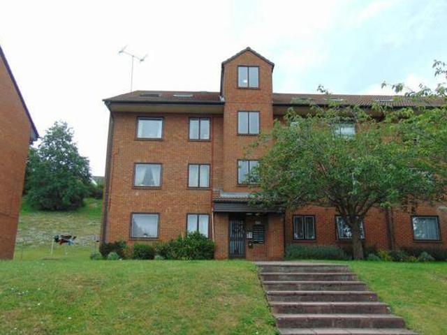 Studio Flat For Rent In Dale Road