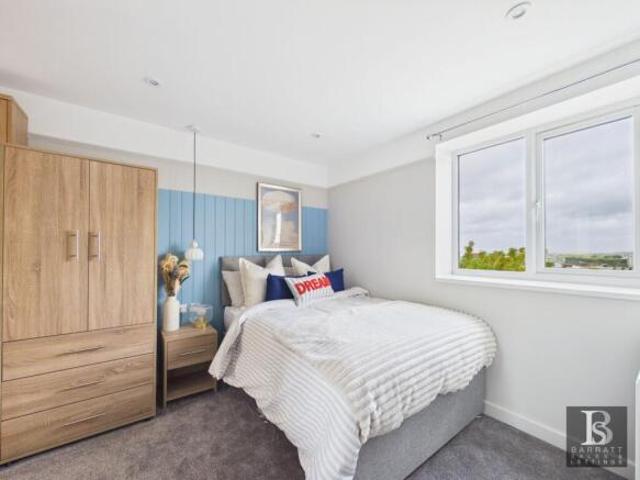 Studio flat for rent in Dixon Street, Swindon, SN1