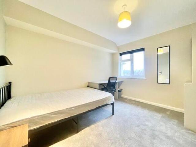 Studio flat for rent in Dominion Road, Worthing, BN14 8JW, BN14