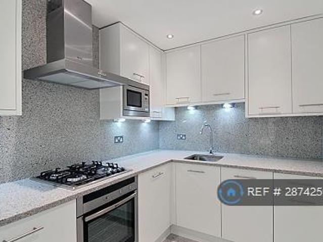 Studio flat for rent in Dorset Square, London, NW1