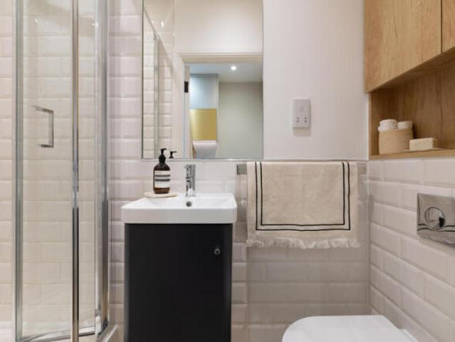 Studio flat for rent in Draycott Avenue, SW3