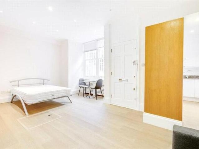 Studio flat for rent in Draycott Place, Chelsea, SW3