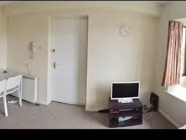 Studio flat for rent in Draper Court, Bristol, BS5