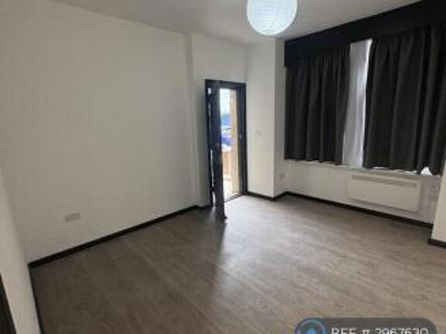 Studio flat for rent in Dudden Hill Lane, London, NW10