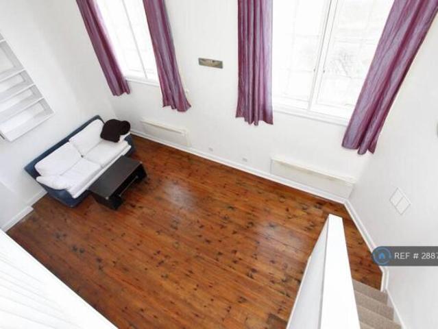 Studio flat for rent in Durward Street, London, E1