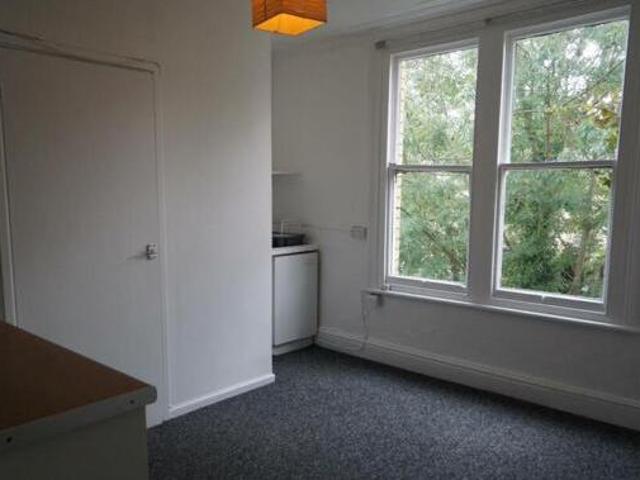 Studio Flat For Rent In Ecclesall