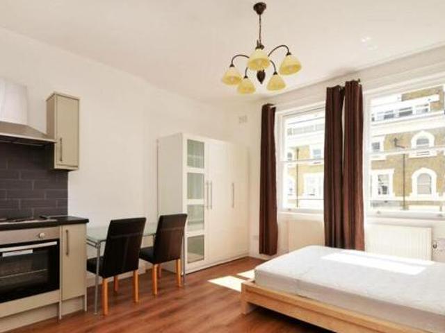 Studio Flat For Rent In Earls Court, London