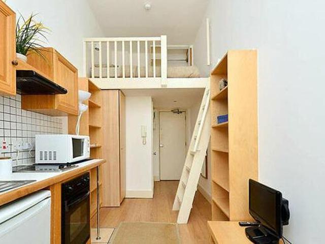 Studio Flat For Rent In Earls Court, London
