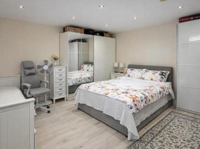 Studio flat for rent in Eastcote Avenue, Greenford, UB6