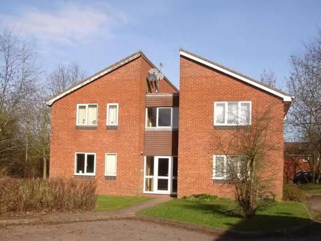 Studio flat for rent in Eastbrook Close, Sutton Coldfield, B76