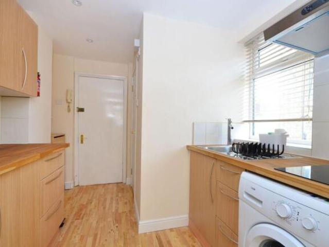 Studio flat for rent in Edith Grove, Chelsea, London, SW10