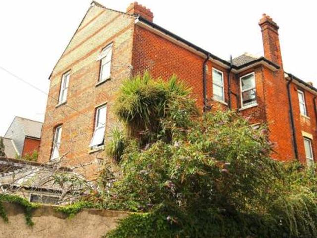 Studio flat for rent in Elm Grove, Southsea, Hants, PO5 1JG, PO5