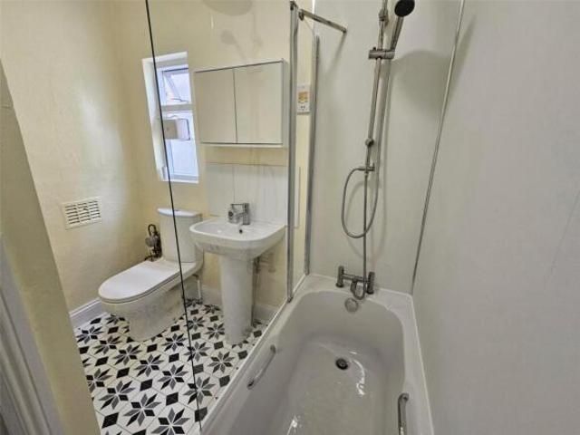 Studio flat for rent in Eldon Square, Reading, Berkshire, RG1