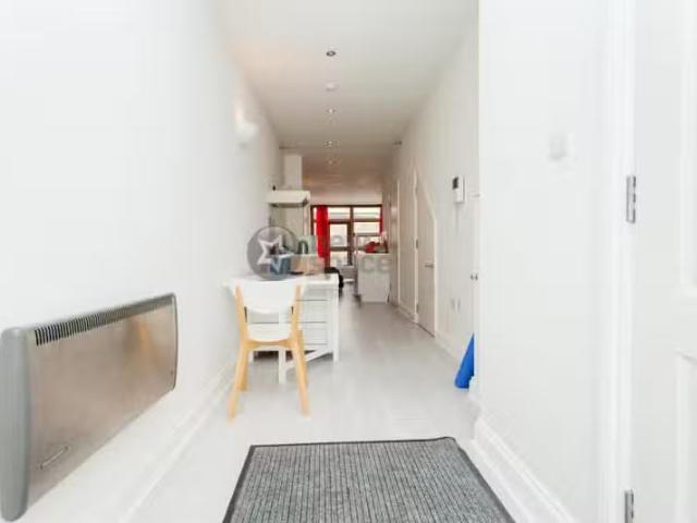 Studio flat for rent in Ellingfort Road, London Fields, E8