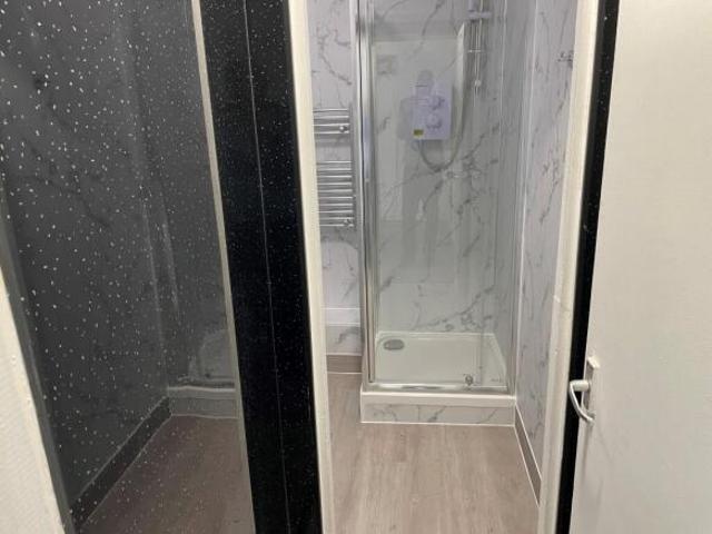 Studio flat for rent in Emanuel Avenue, Acton, Ealing, W3