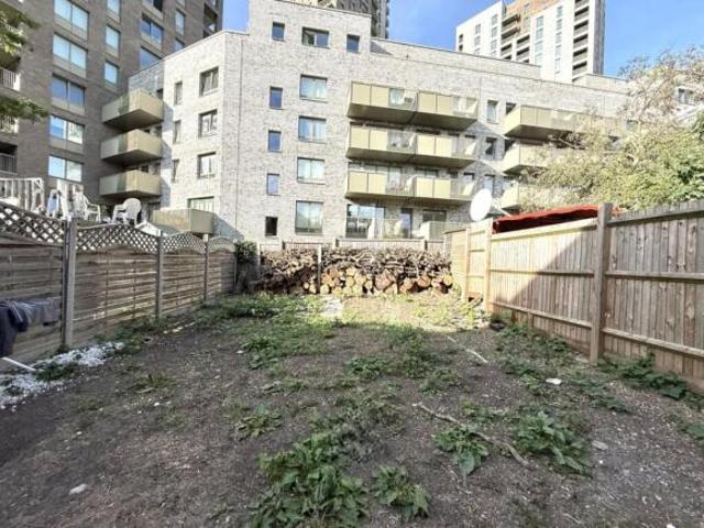 Studio flat for rent in Emanuel Avenue, Ealing, W3