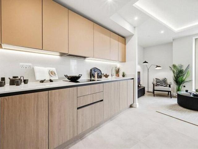 Studio flat for rent in Embassy Boulevard, 29 Linear Place, SW11
