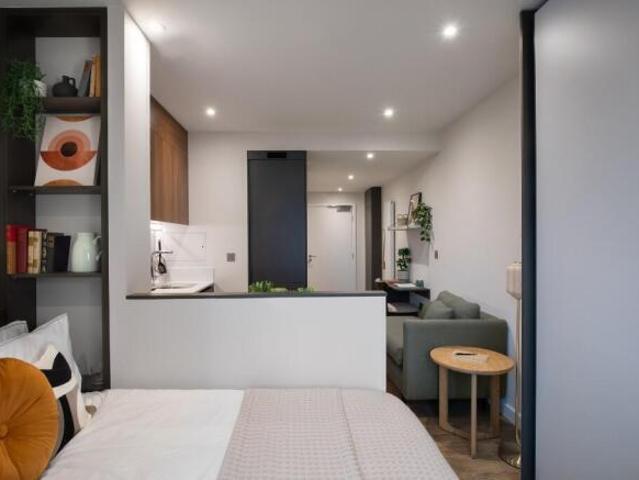 Studio flat for rent in Enclave: Acton, 101 Wales Farm Road, London, W3 6WU, W3