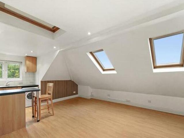 Studio Flat For Rent In Enfield Town