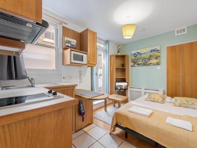 Studio flat for rent in Fairholme Road, West Kensington, W14