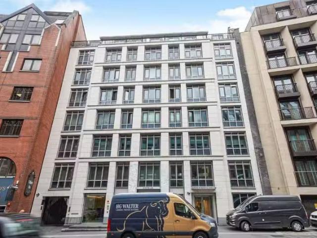 Studio flat for rent in Fetter Lane, London, EC4A
