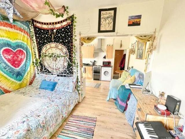 Studio Flat For Rent In Fishponds